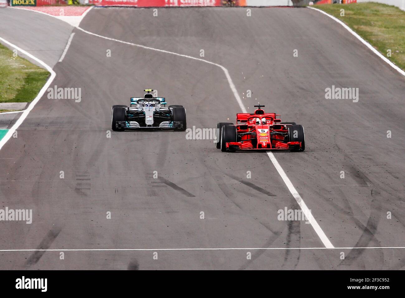 Ferrari formula 1 overtaking hi-res stock photography and images - Alamy