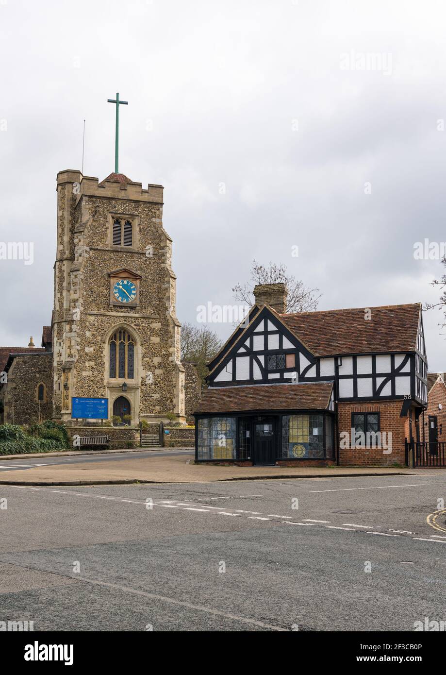 Pinner village high street hi-res stock photography and images - Alamy