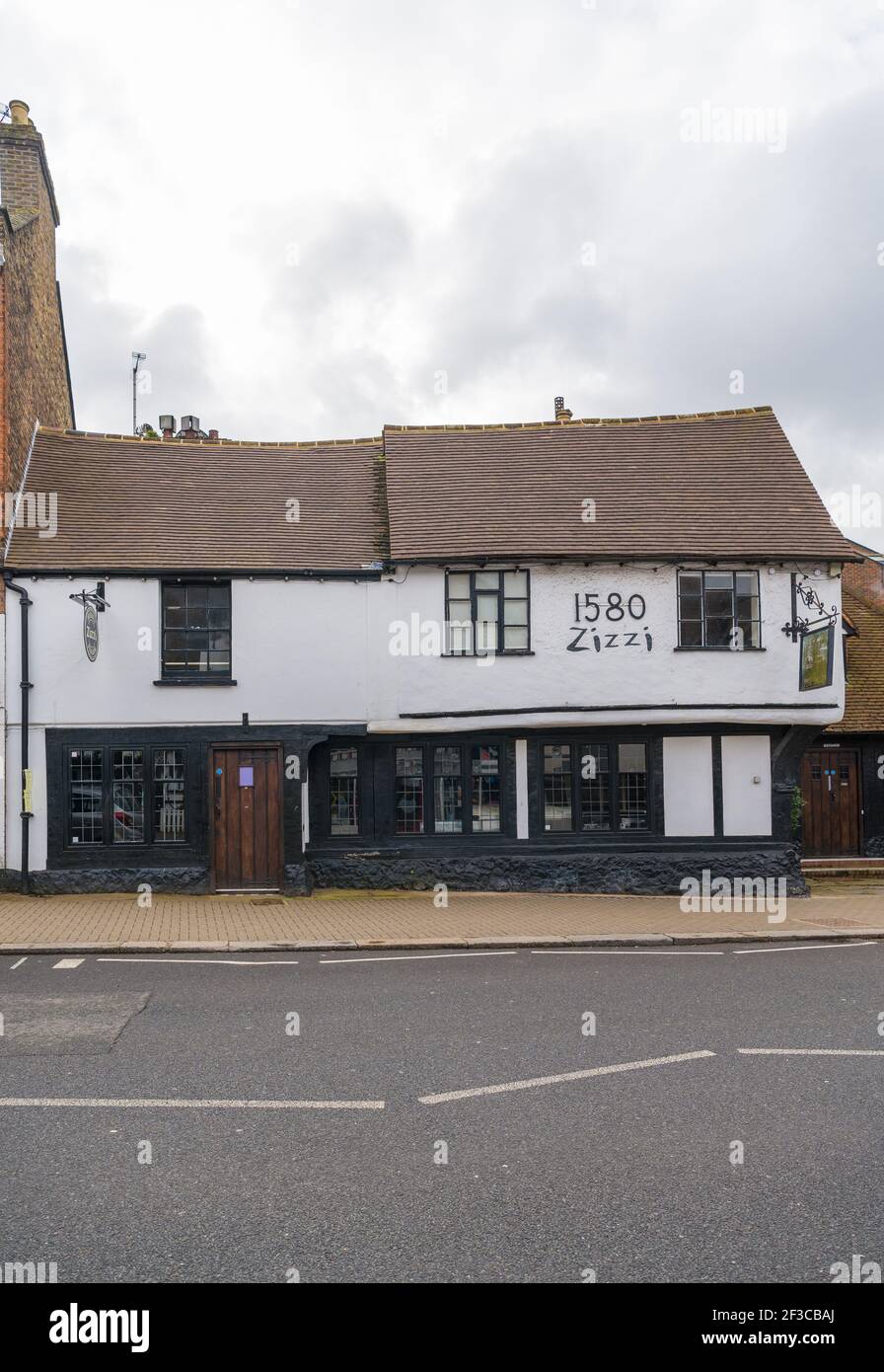 Zizzi pinner hi-res stock photography and images - Alamy