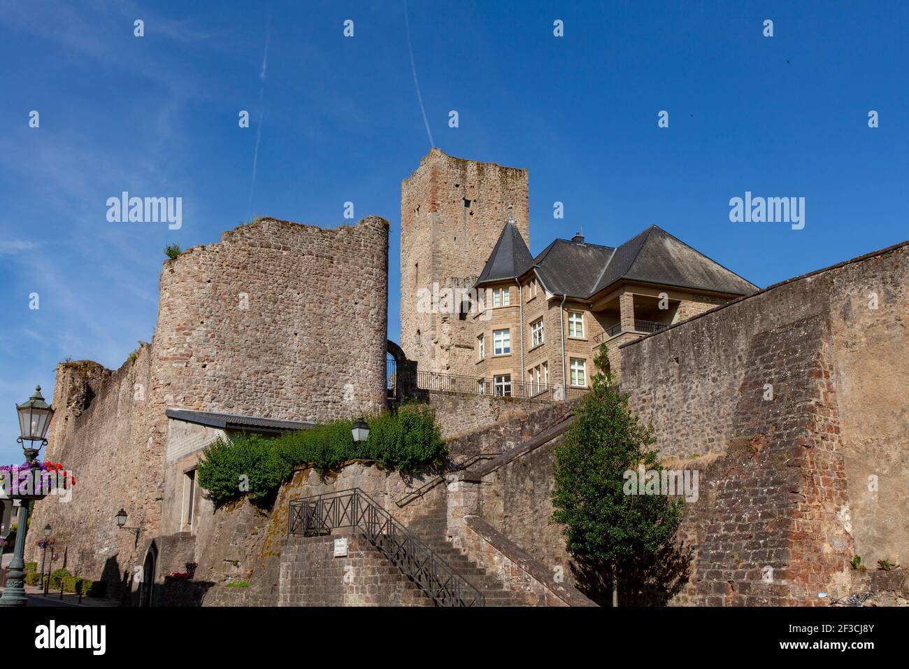 Luxembourg: ruins of the medieval Castle of Useldange Stock Photo - Alamy