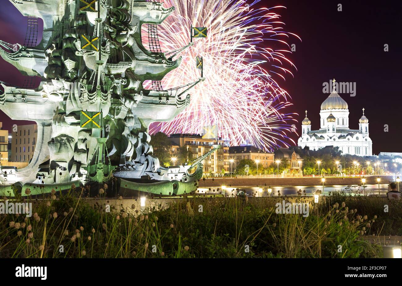 Fireworks over the Piter the Thirst Monument, Moskow, Russia (at night ...