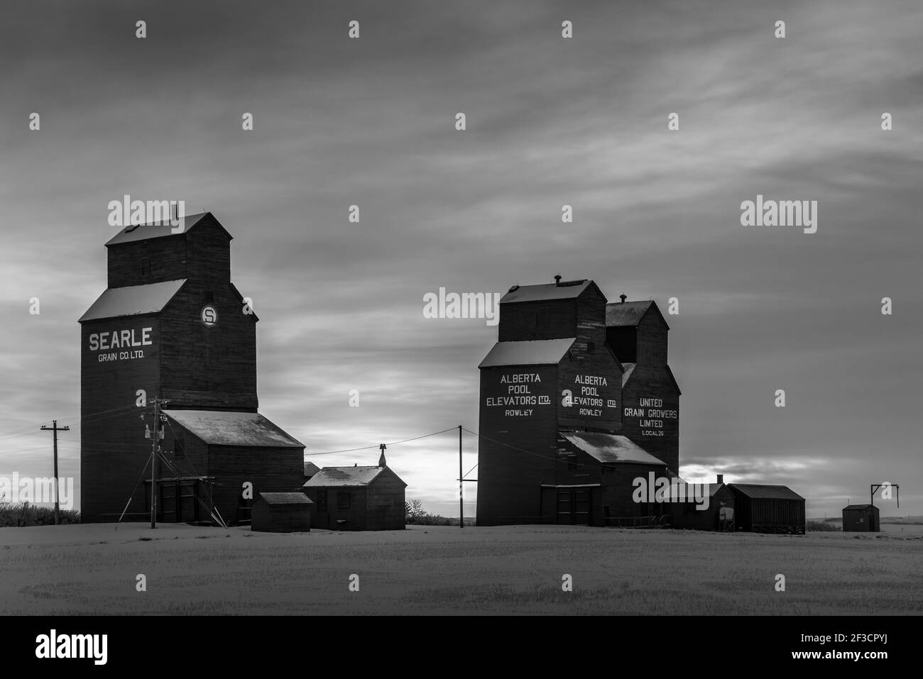 Rowley, Alberta - January 31, 2021: Old abandoned grain elevator in the ...