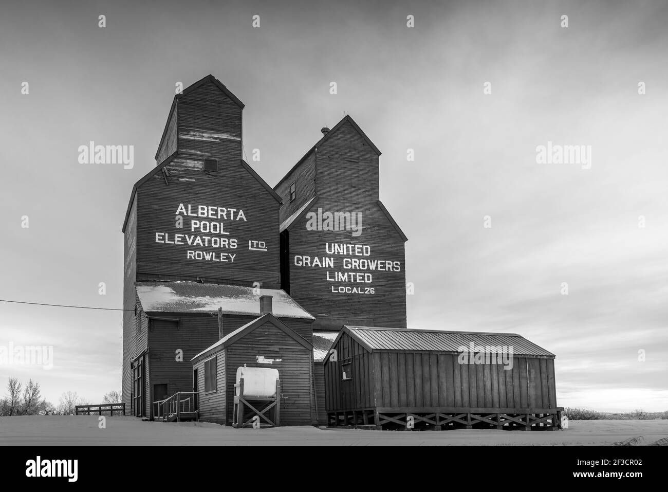 Rowley, Alberta - January 31, 2021: Old abandoned grain elevator in the ...