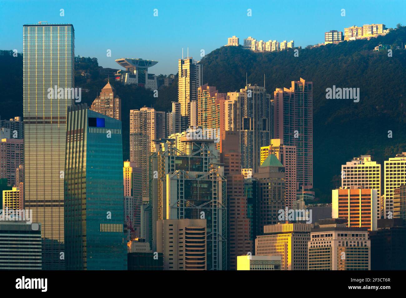 Buildings in hong kong hi-res stock photography and images - Alamy
