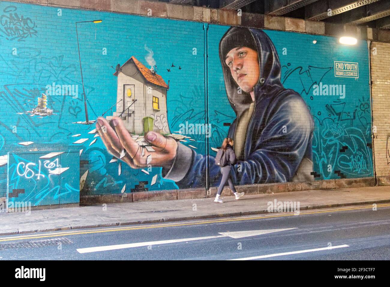 Homeless people under bridge in hi-res stock photography and images - Alamy
