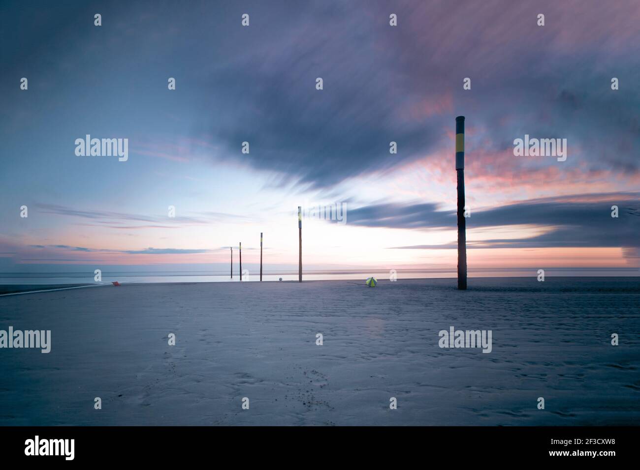 Long tall poles hi-res stock photography and images - Alamy
