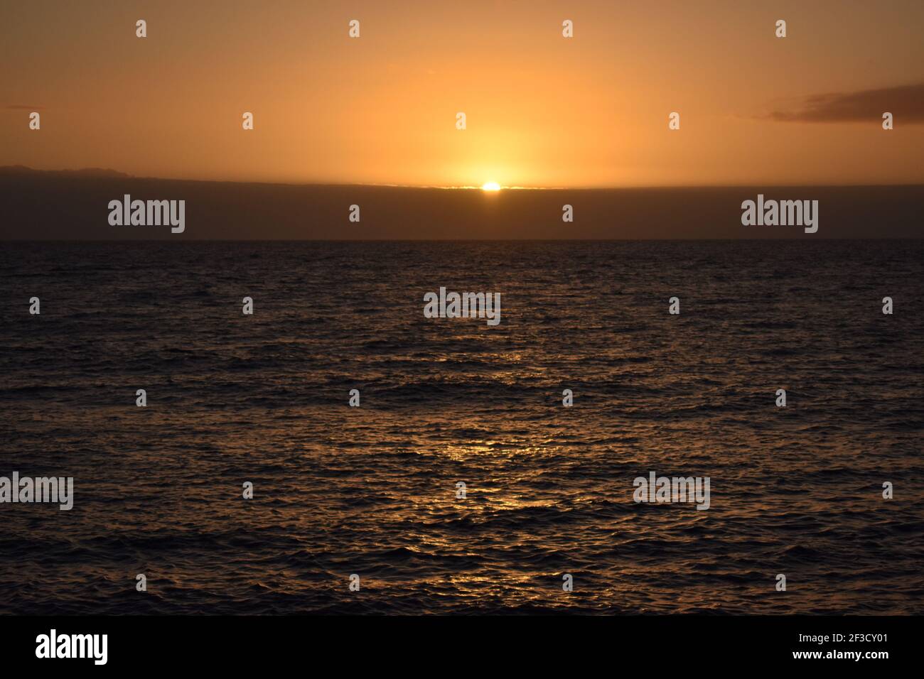 Beautiful view sunset over pacific hi-res stock photography and images ...