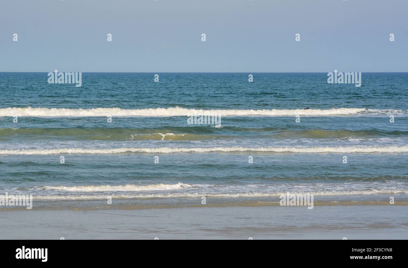 Beautiful view of the surf in New Smyrna Beach on the Atlantic Ocean ...