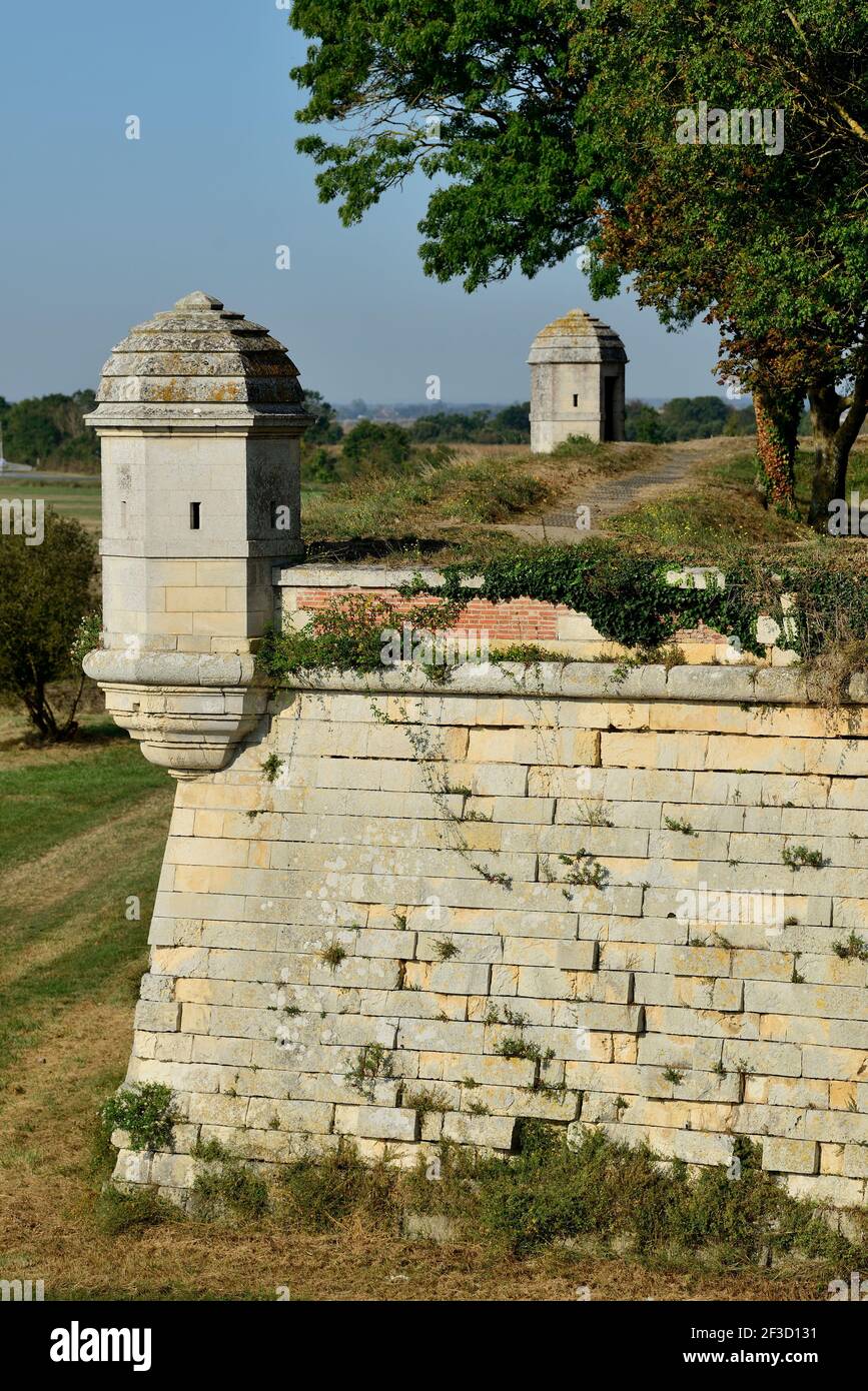 Brouage (central-western France): bartizan on the ramparts of the ...