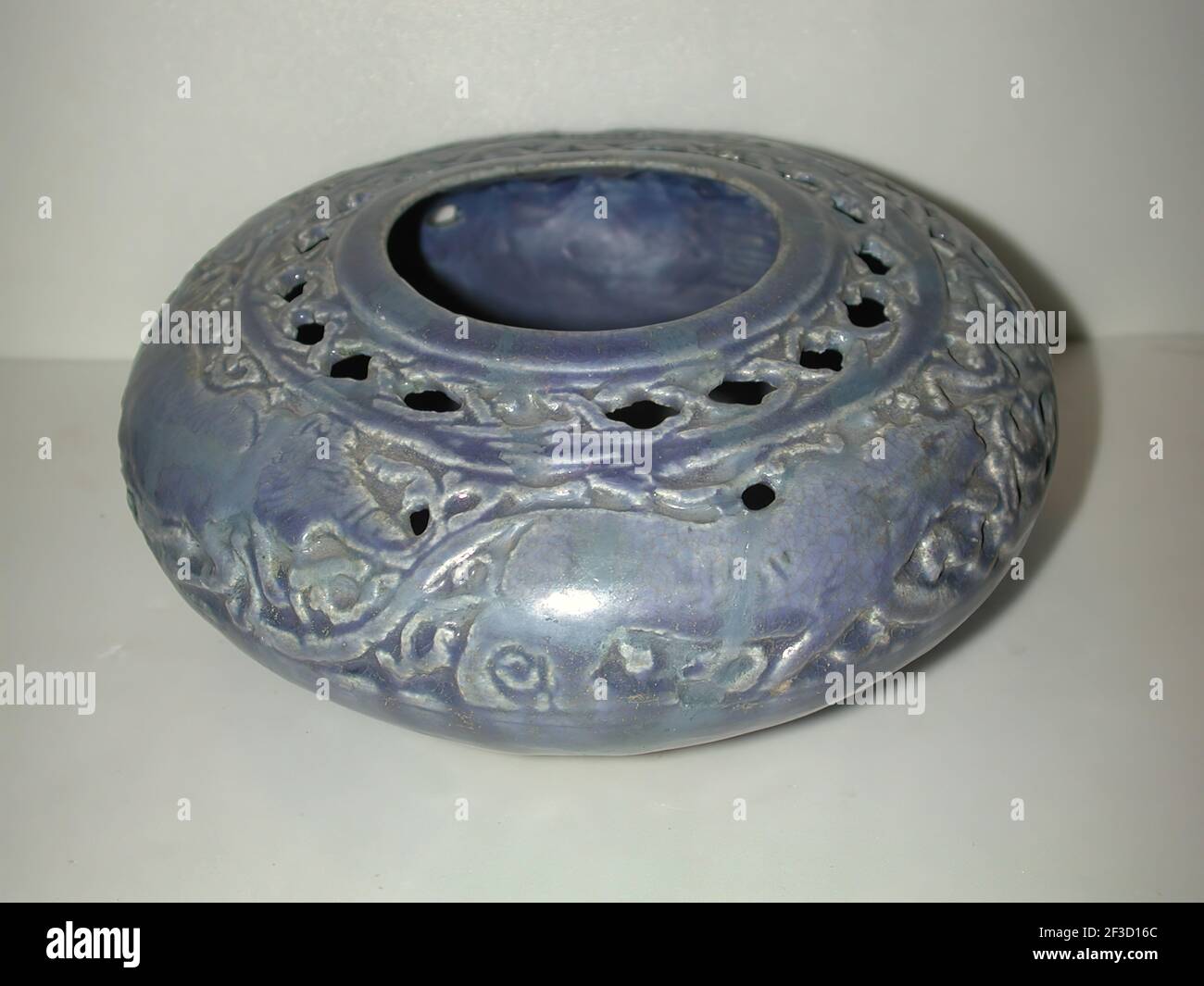 Iran persia pot museum hi-res stock photography and images - Alamy