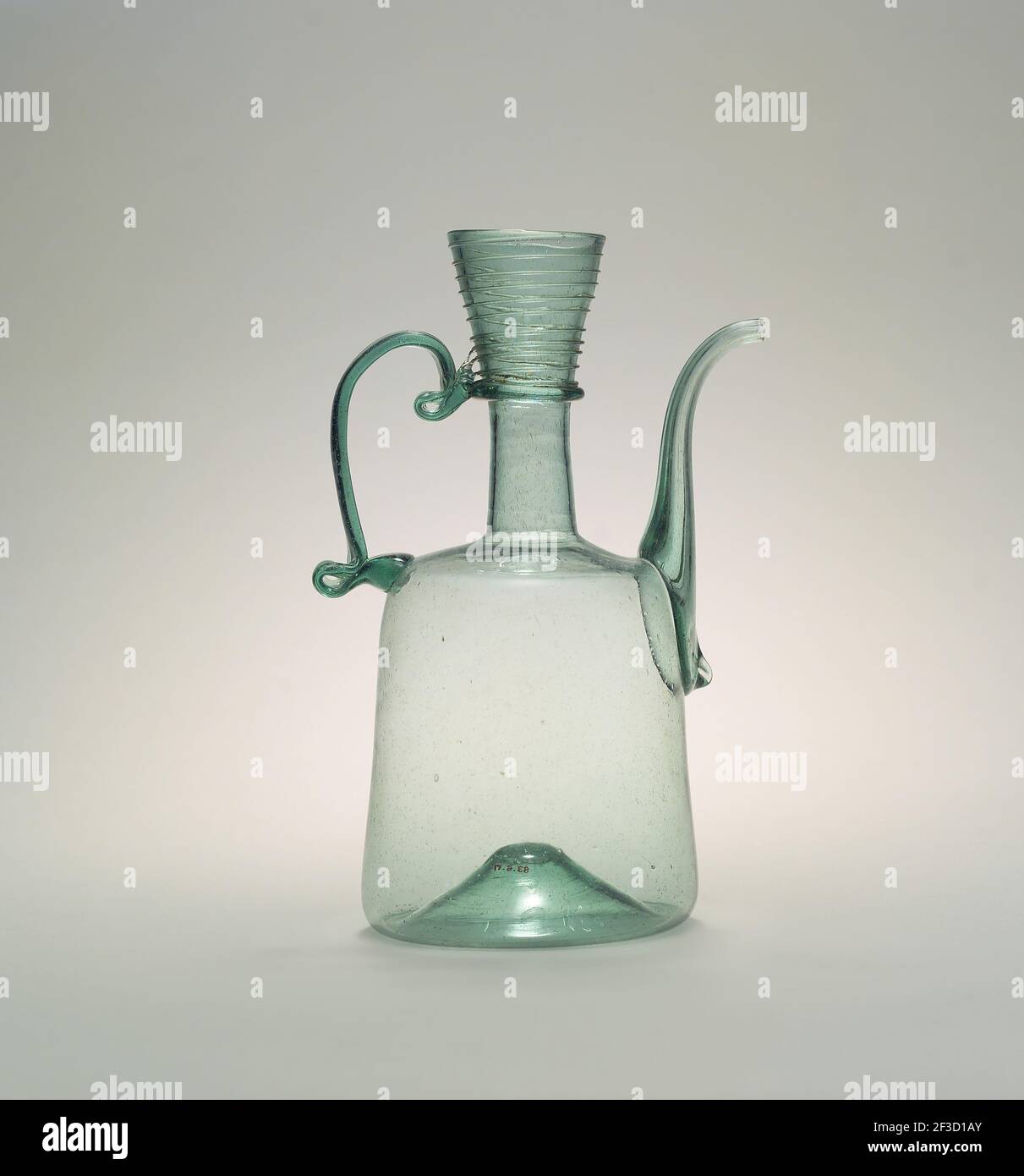 Ewer persia hi-res stock photography and images - Alamy