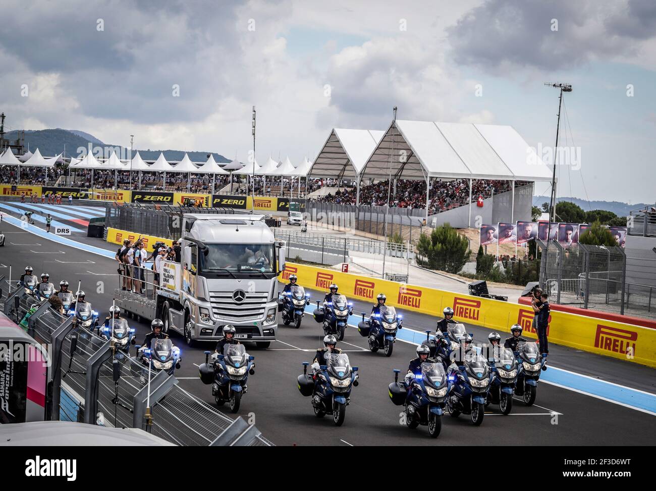 Drivers parade during the 2018 Formula One World Championship, french ...
