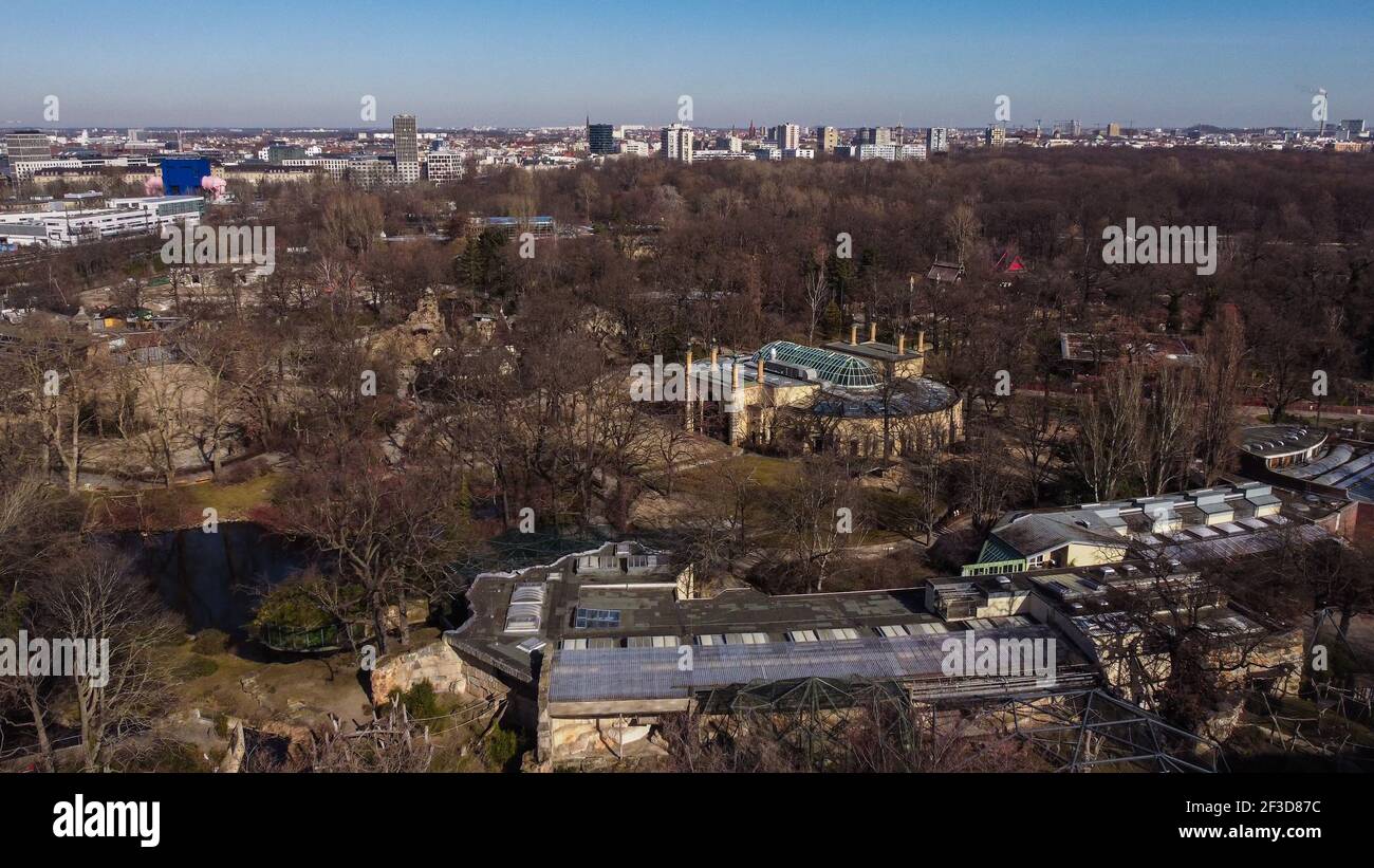 The Berlin Zoo from above - aerial view Stock Photo - Alamy