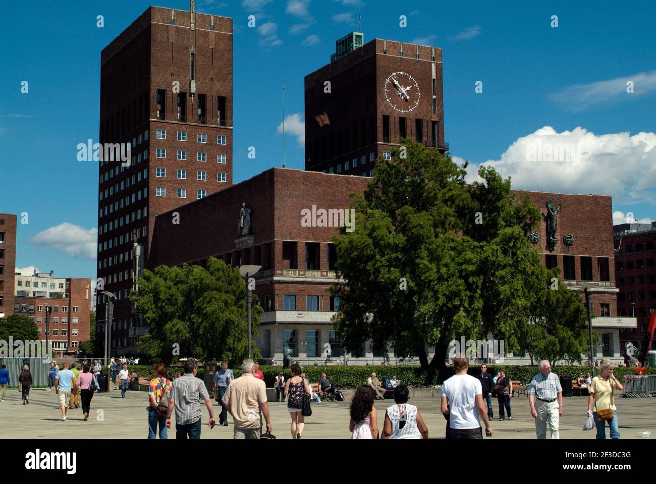 Oslo town hall hi-res stock photography and images - Alamy