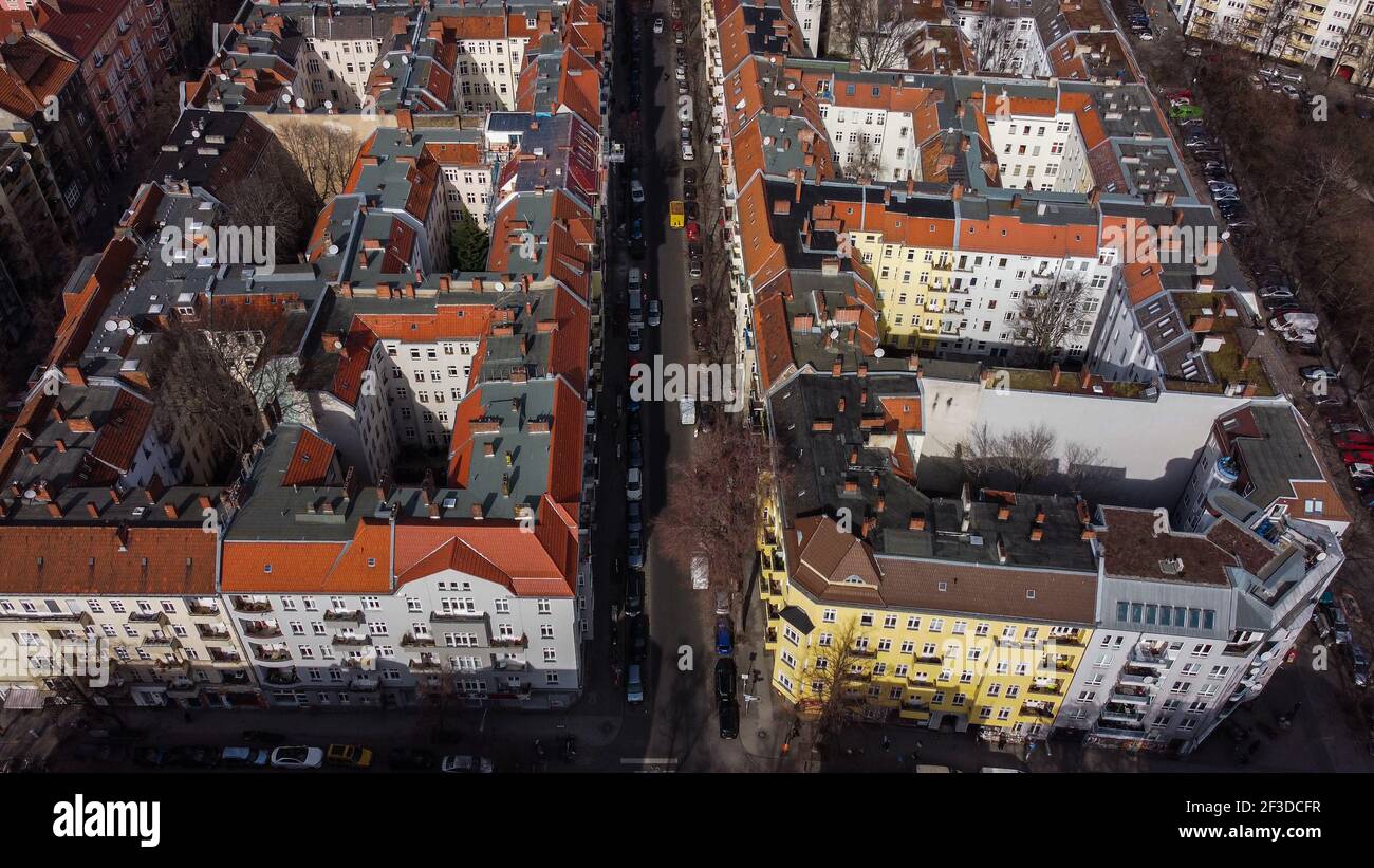 Berlin apartment blocks aerial hi-res stock photography and images - Alamy
