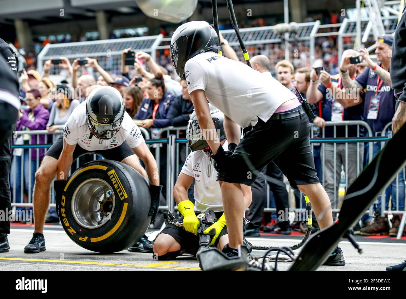 Formule one tyre hi-res stock photography and images - Alamy