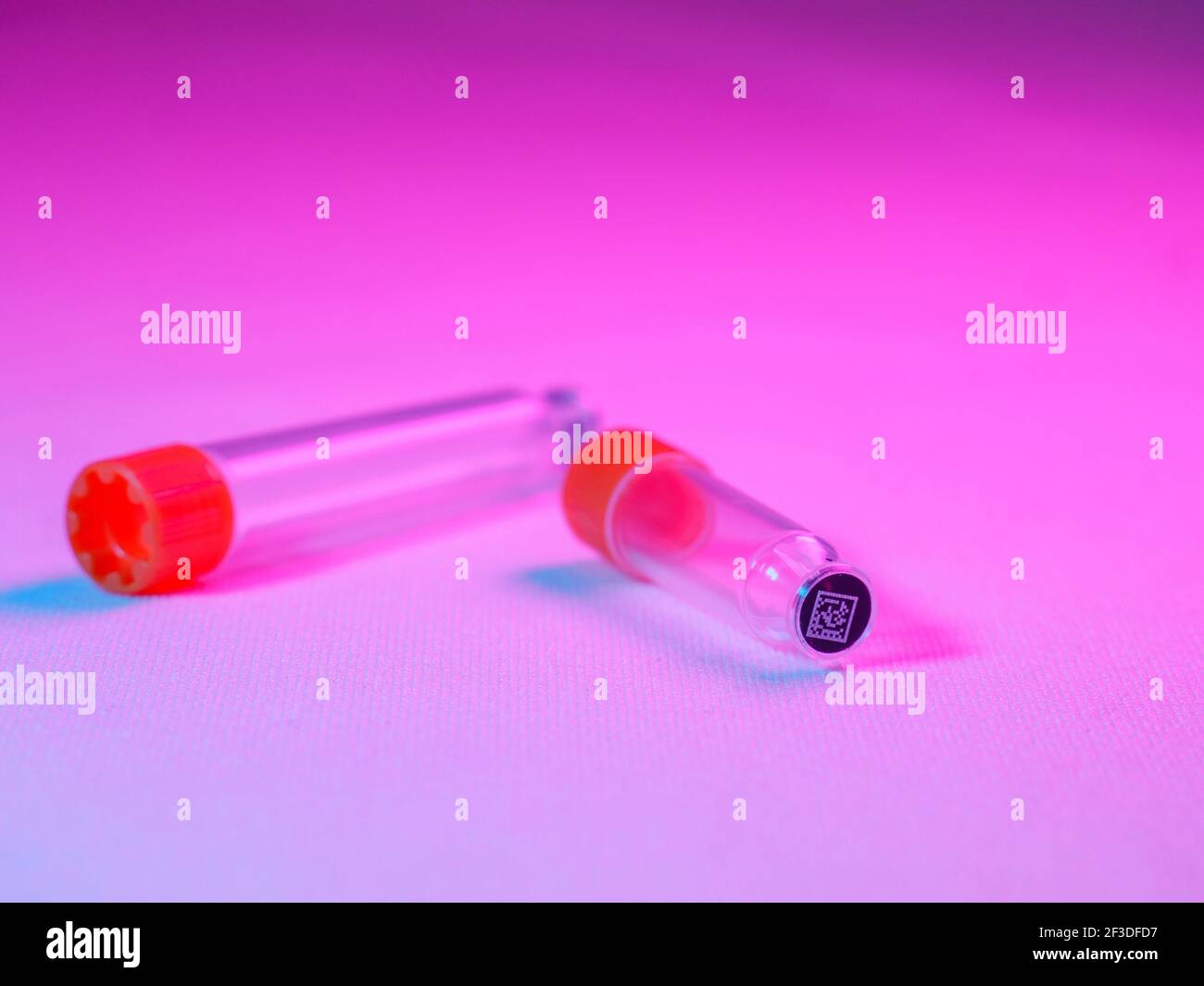 2D barcoded tubes for biological sample storage Stock Photo - Alamy