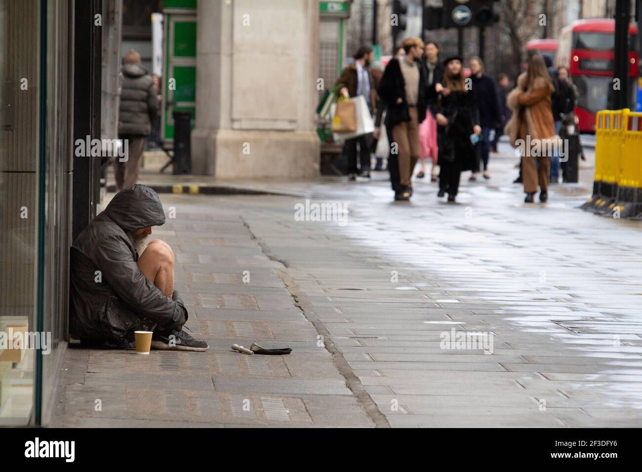 Homeless man central london hi-res stock photography and images - Alamy