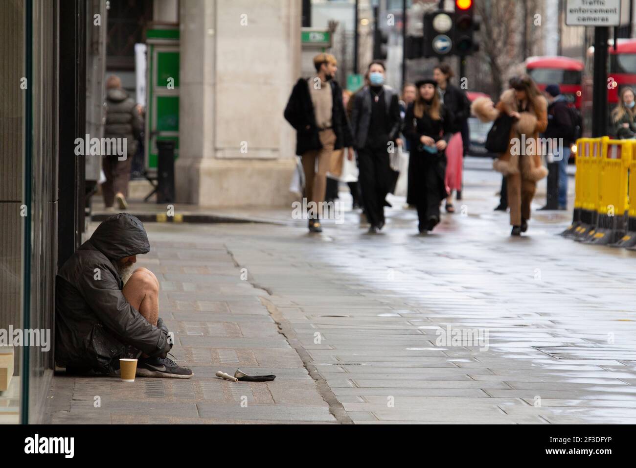 Homeless man central london hi-res stock photography and images - Alamy