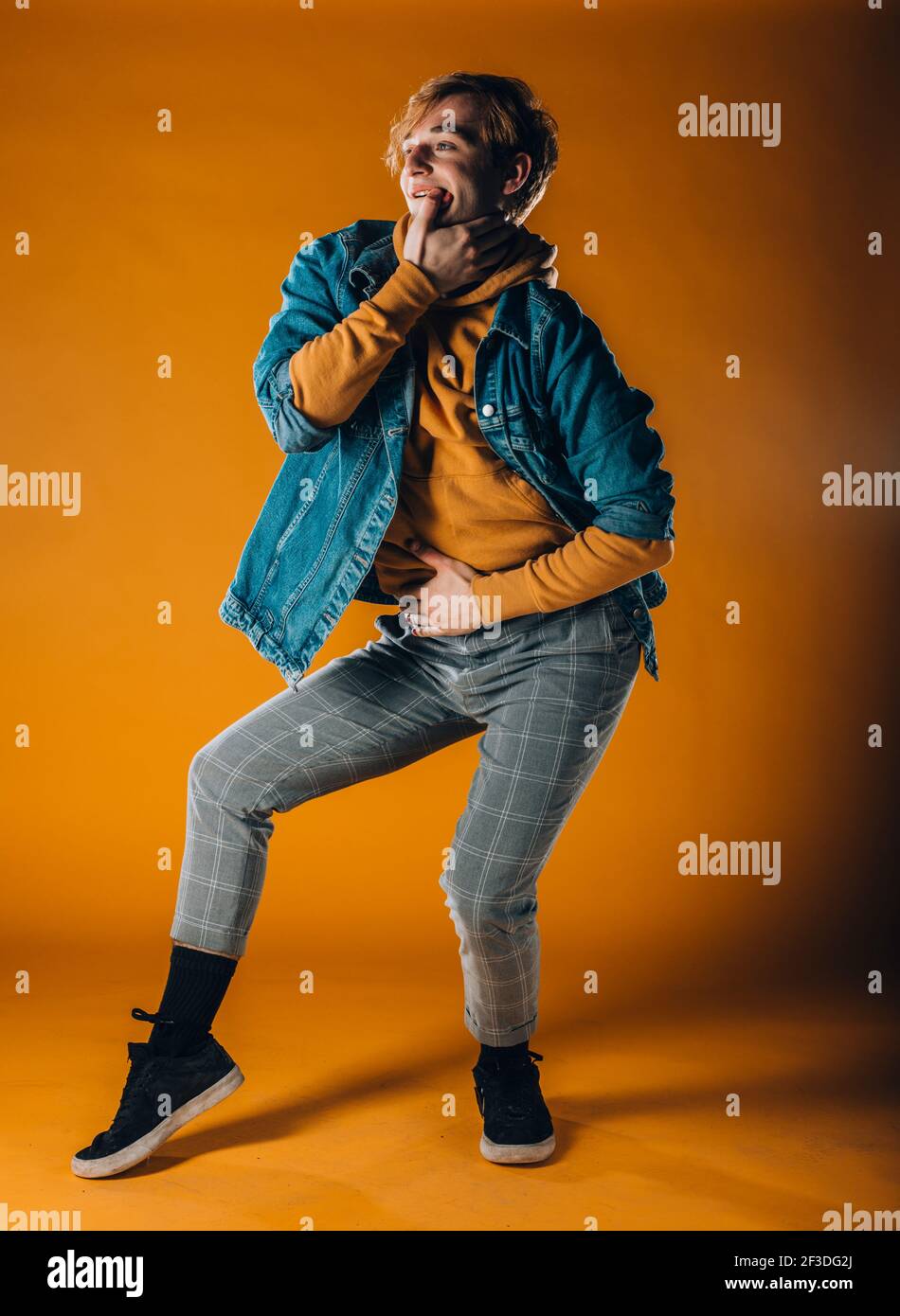 Modern dancing performer exercising during a dance practice Stock Photo ...