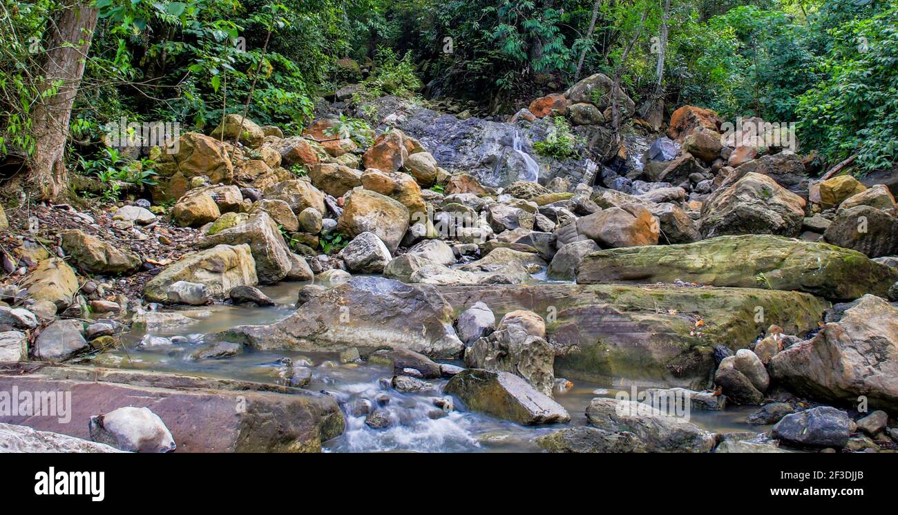 A beautiful view of the stream running over rocks Stock Photo - Alamy
