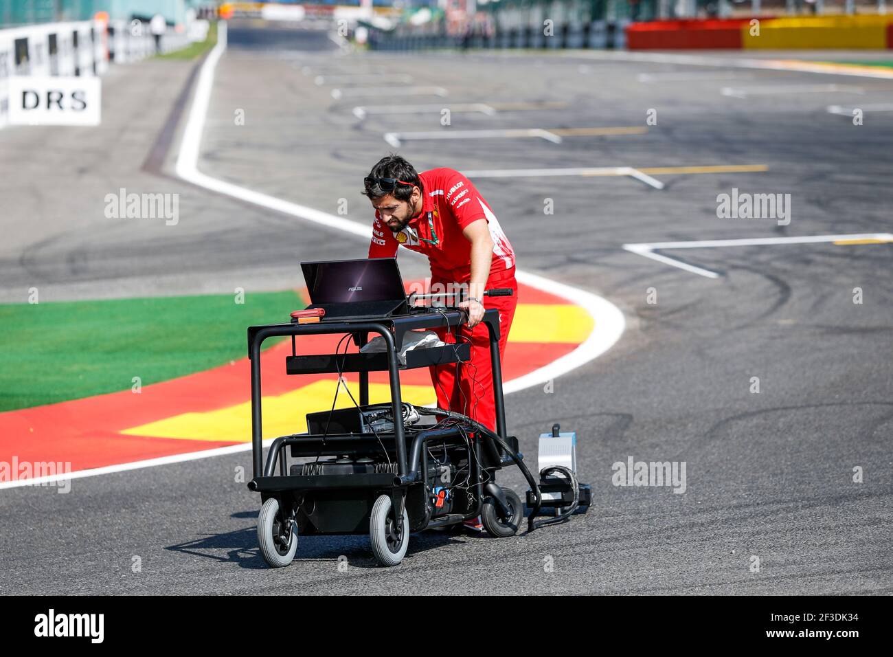 Ferrari mechanic at work hi-res stock photography and images - Alamy