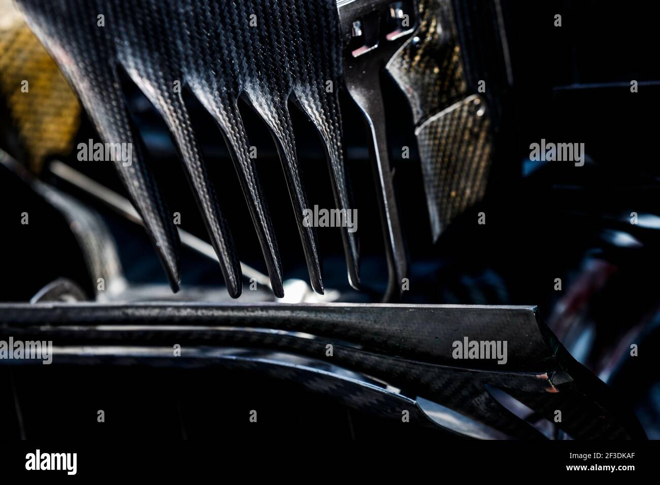 Scuderia Ferrari SF71H, Mechanical detail of the rear wing and diffusor ...