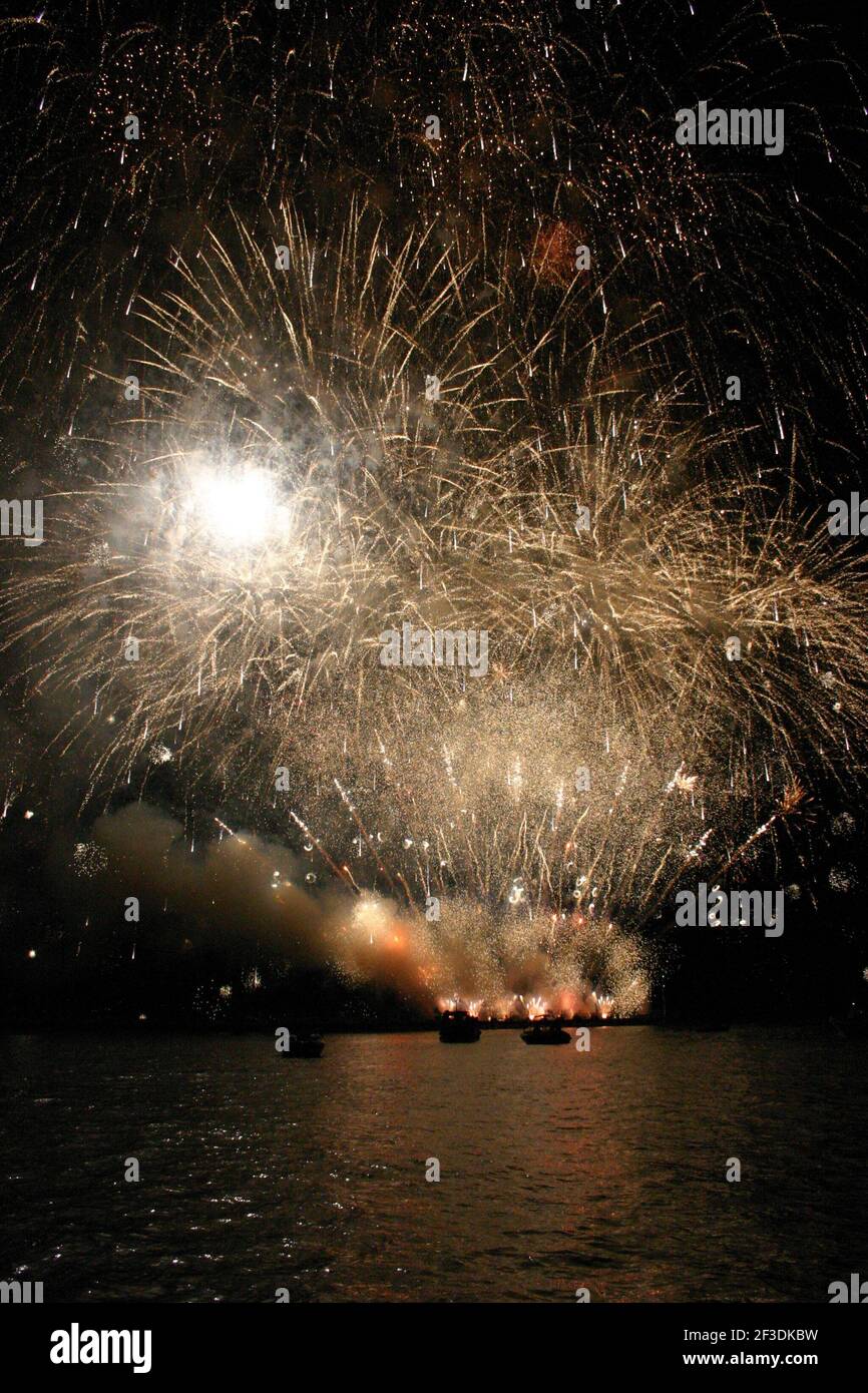 Championship fireworks hi-res stock photography and images - Alamy
