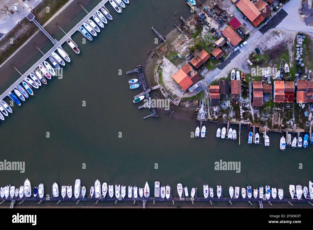 Top down ship hi-res stock photography and images - Alamy