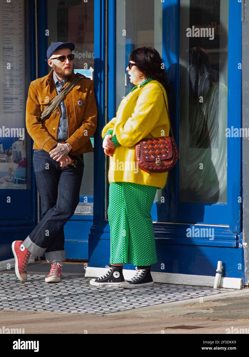 Man woman couple hanging clothes hi-res stock photography and images ...