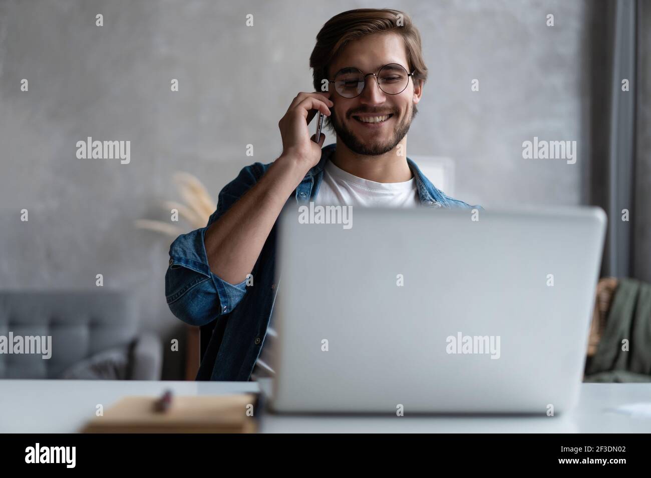 Marketing sales manager consulting client making offer selling talking ...