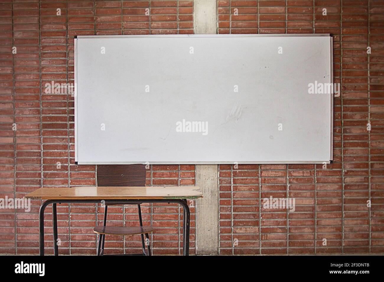 Empty Teachers desk backgroun. Virtual education Empty Teacher`s desk ...