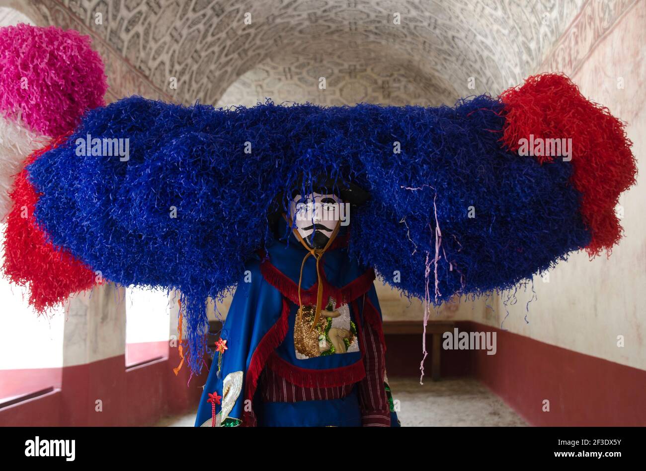 Sayon traditional dancer Tetela del Volcan Stock Photo - Alamy