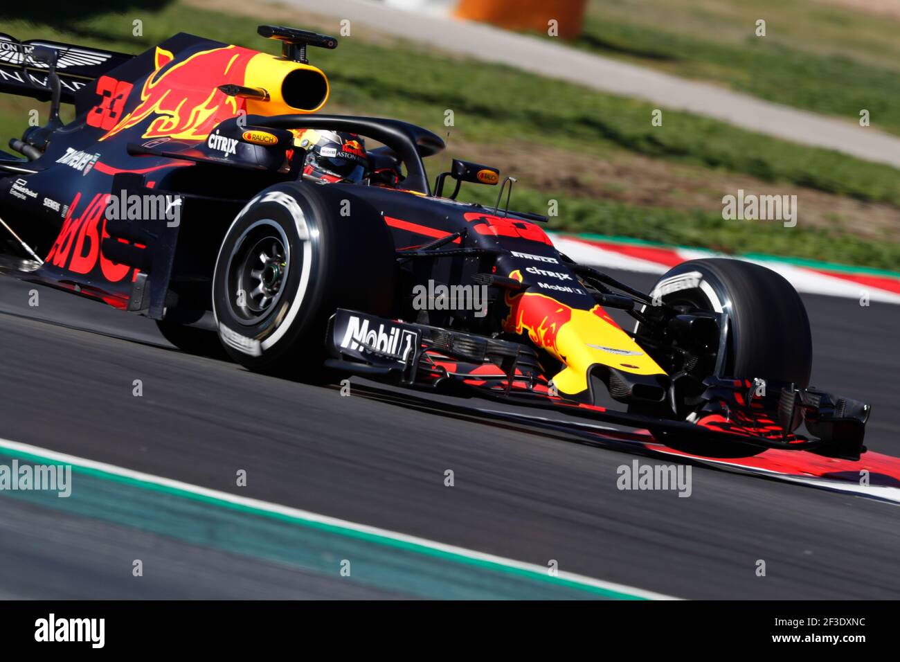 33 VERSTAPPEN Max (nld), Aston Martin Red Bull Tag Heuer RB14, action ...