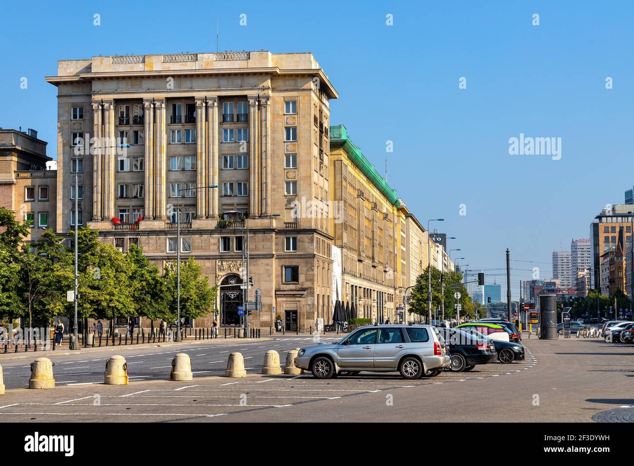 Mdm warsaw hi-res stock photography and images - Alamy
