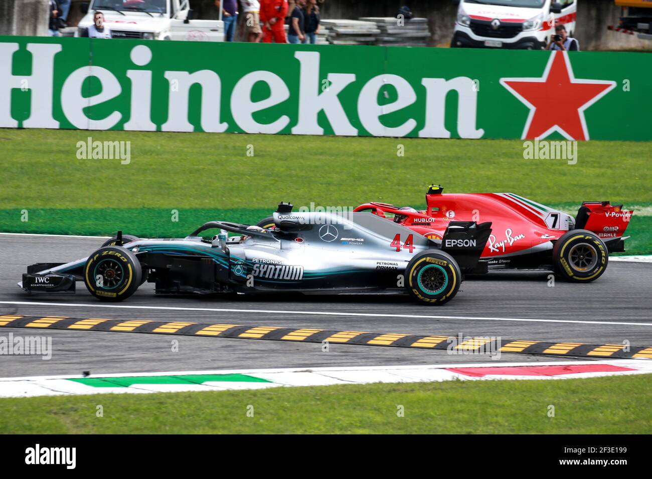 Ferrari formula 1 overtaking hi-res stock photography and images - Alamy