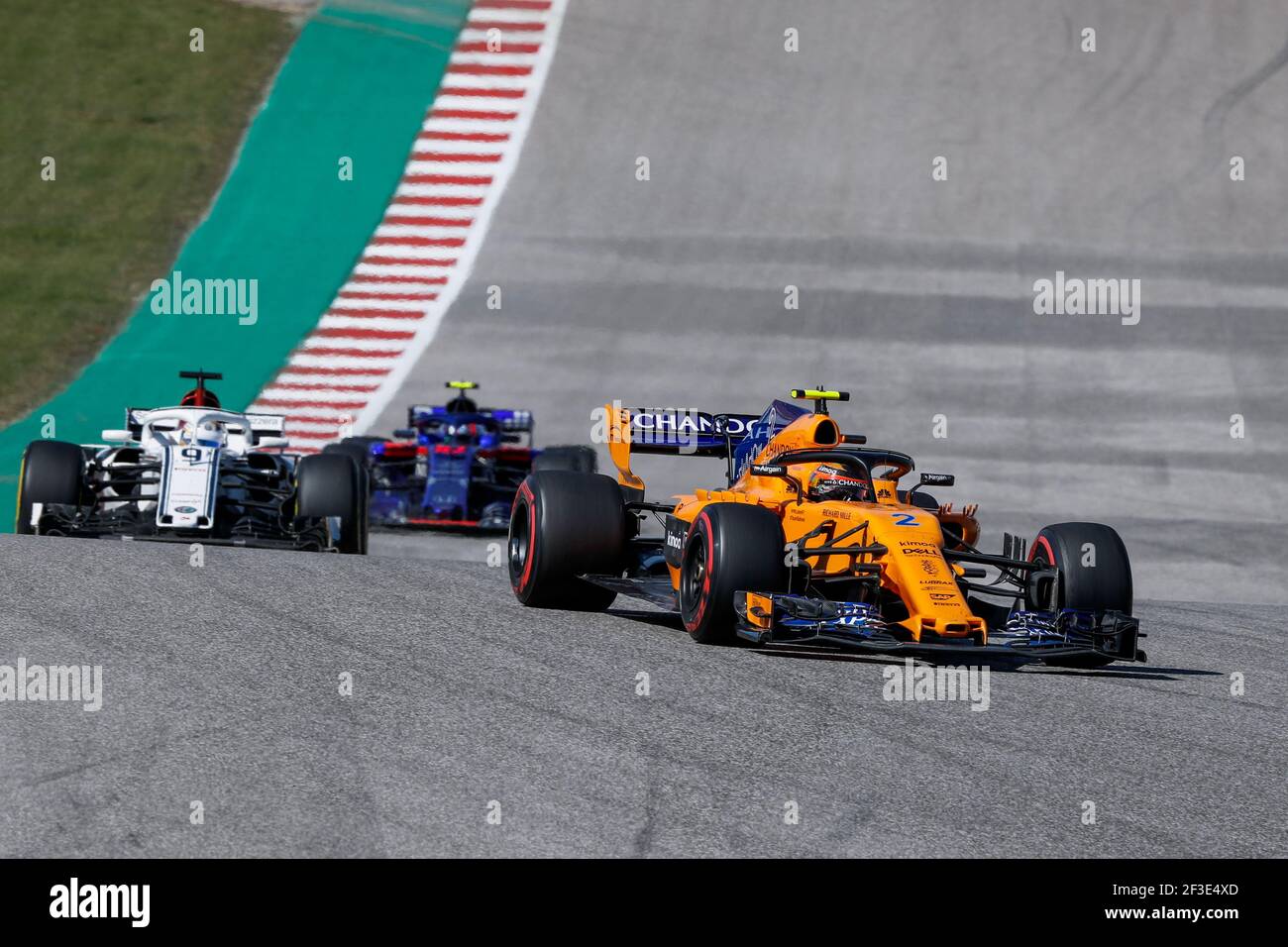 02 VANDOORNE Stoffel (bel), McLaren Renault MCL33, action during the ...