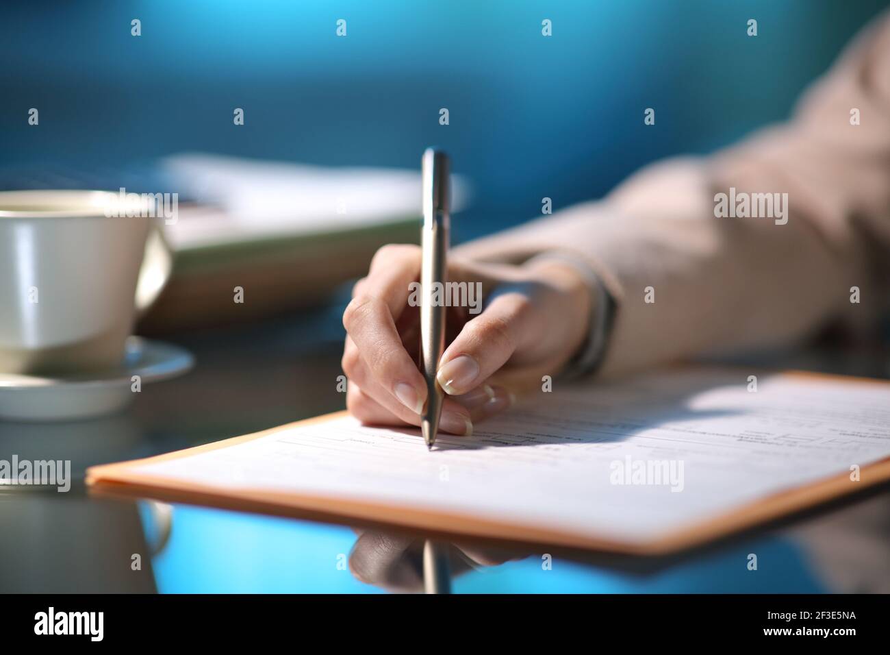 Filling out paperwork hi-res stock photography and images - Alamy