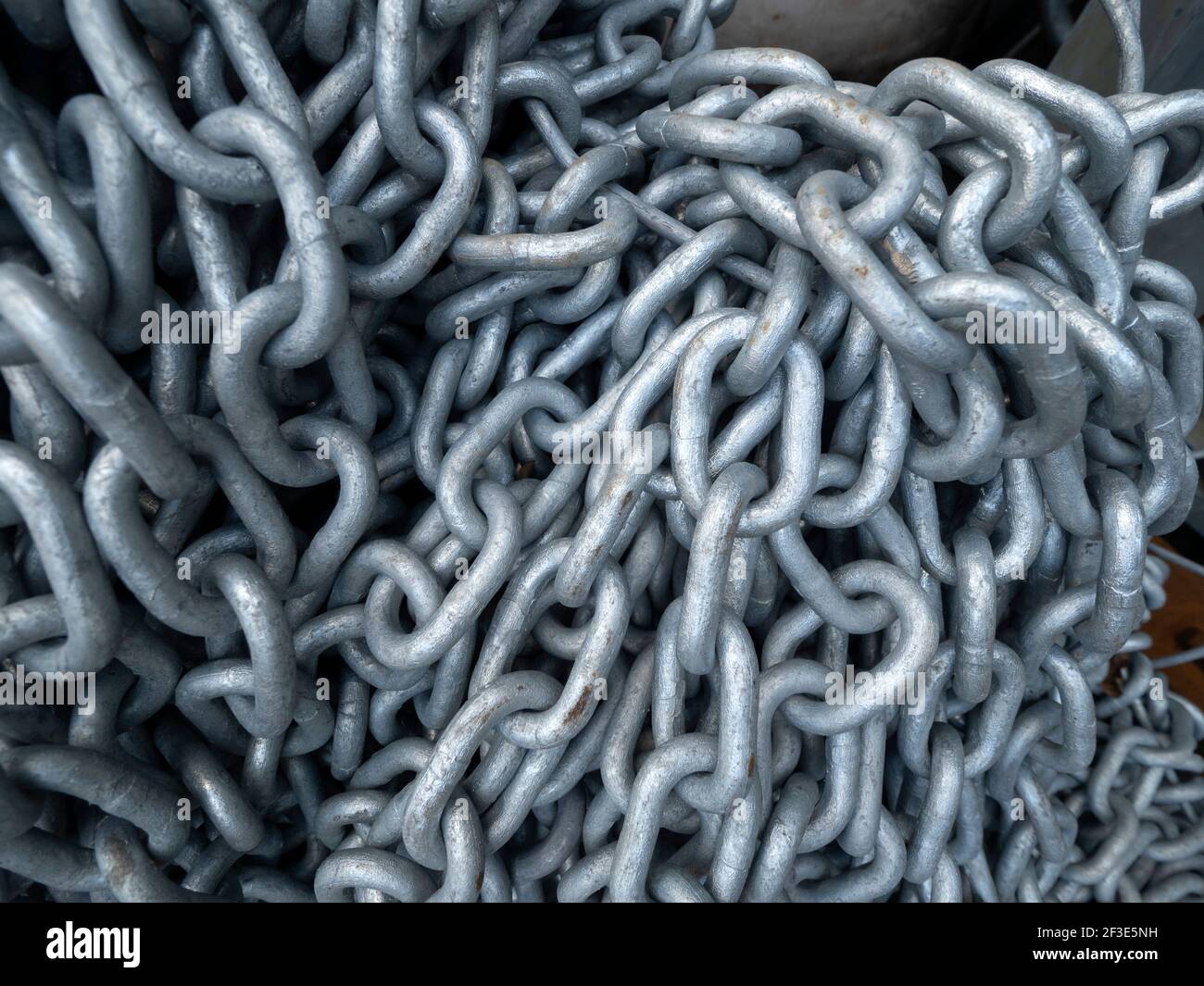 Big chains hi-res stock photography and images - Alamy