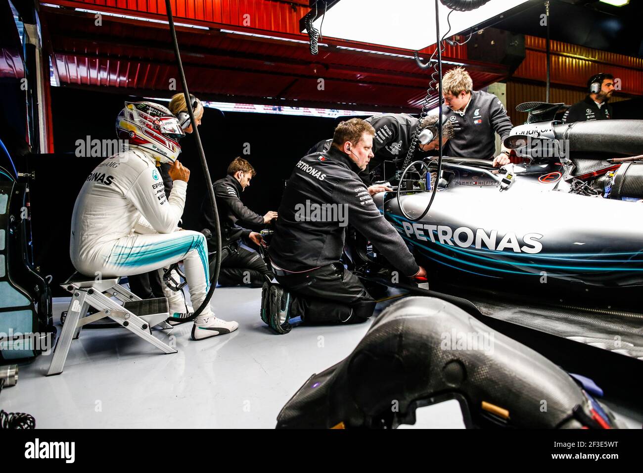 HAMILTON Lewis (gbr), Mercedes AMG F1 Petronas GP W09 Hybrid EQ Power+ ...
