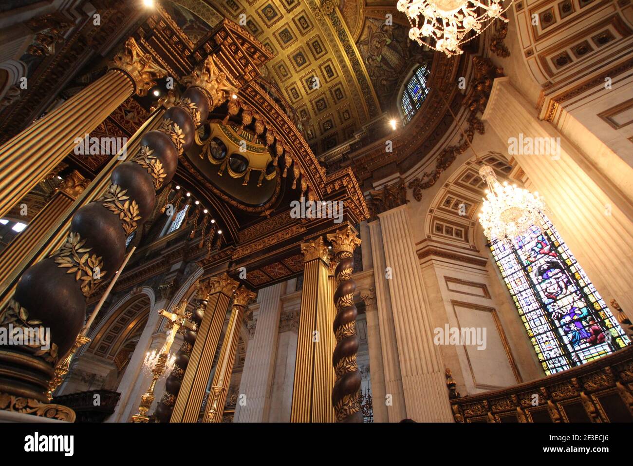 The high altar and apse in St Paul's Cathedral in London, UK Stock ...