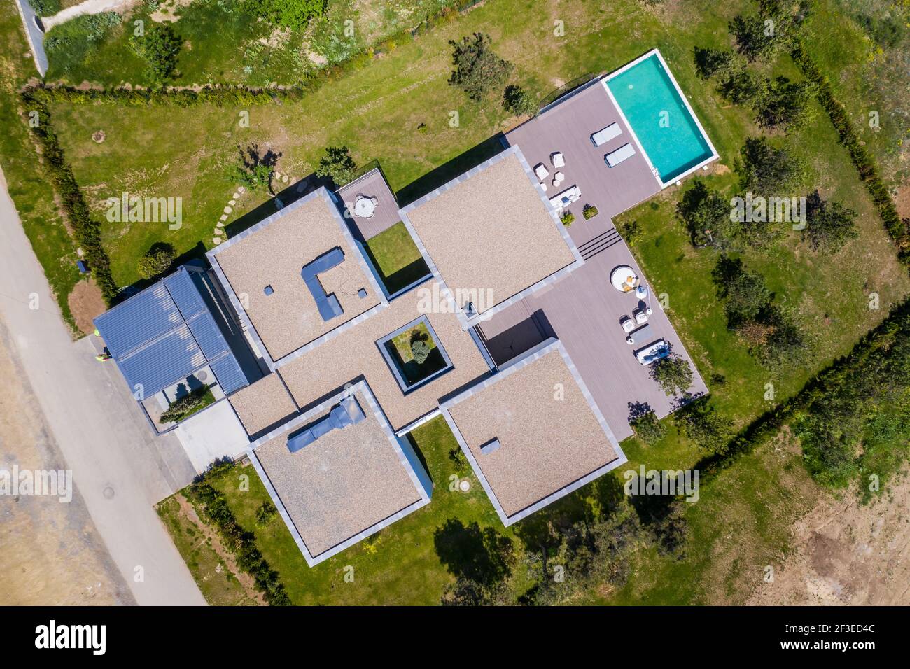 Swimming pool aerial square hi-res stock photography and images - Alamy