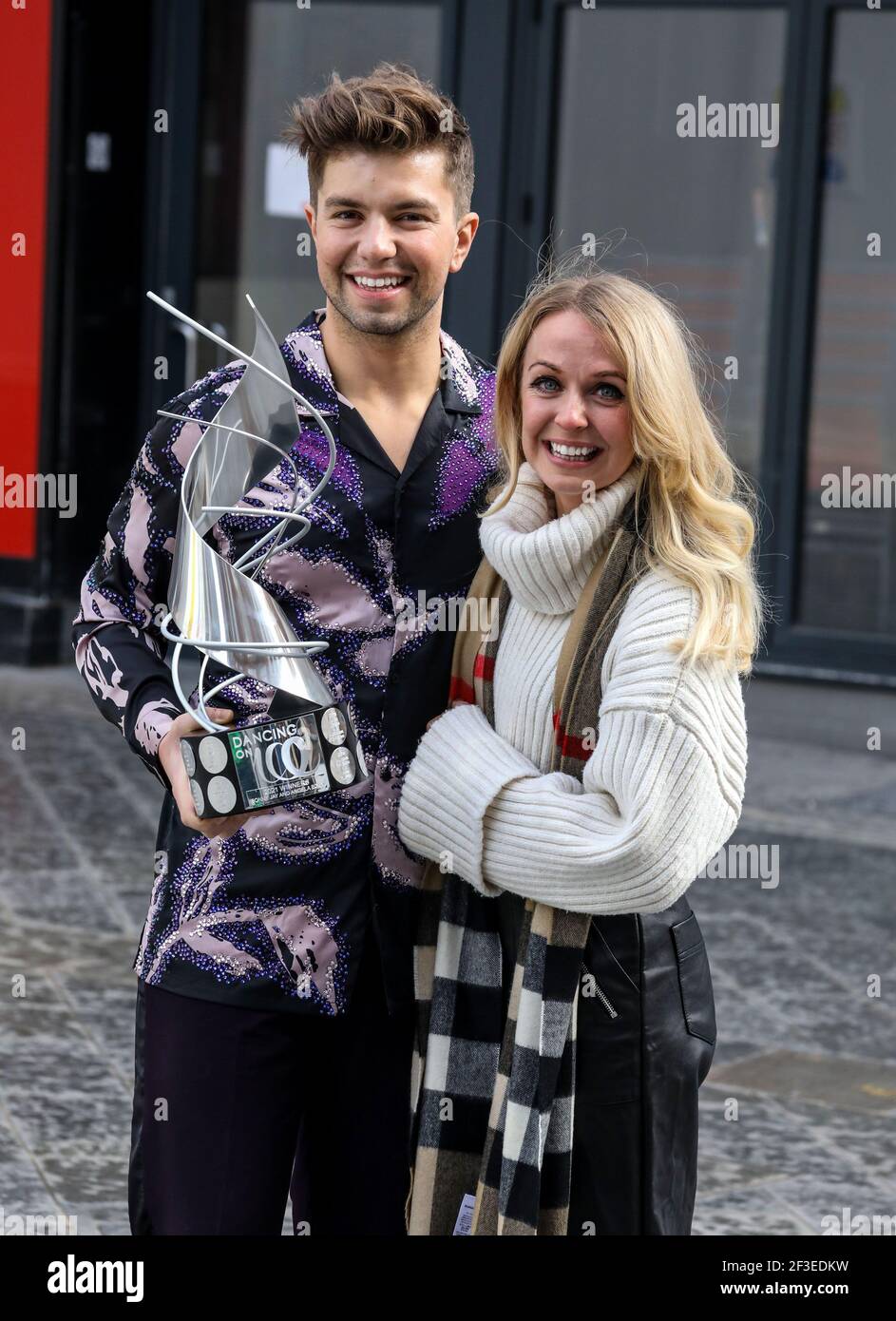 Dancing on ice champion angela egan hi-res stock photography and images ...