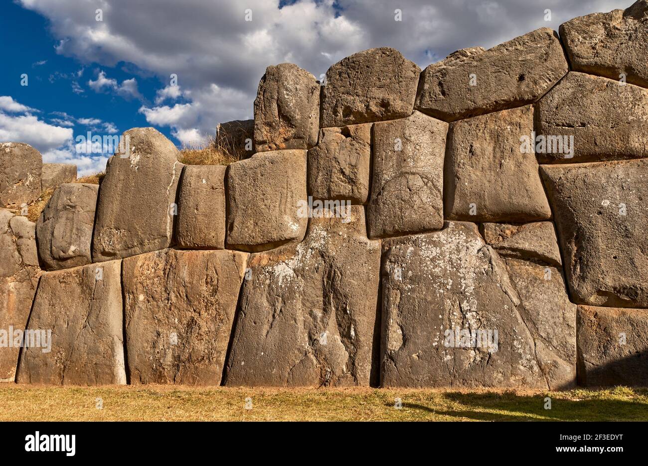 huge walls of Inca Fortress Saqsayhuaman, close above Cusco, Peru ...