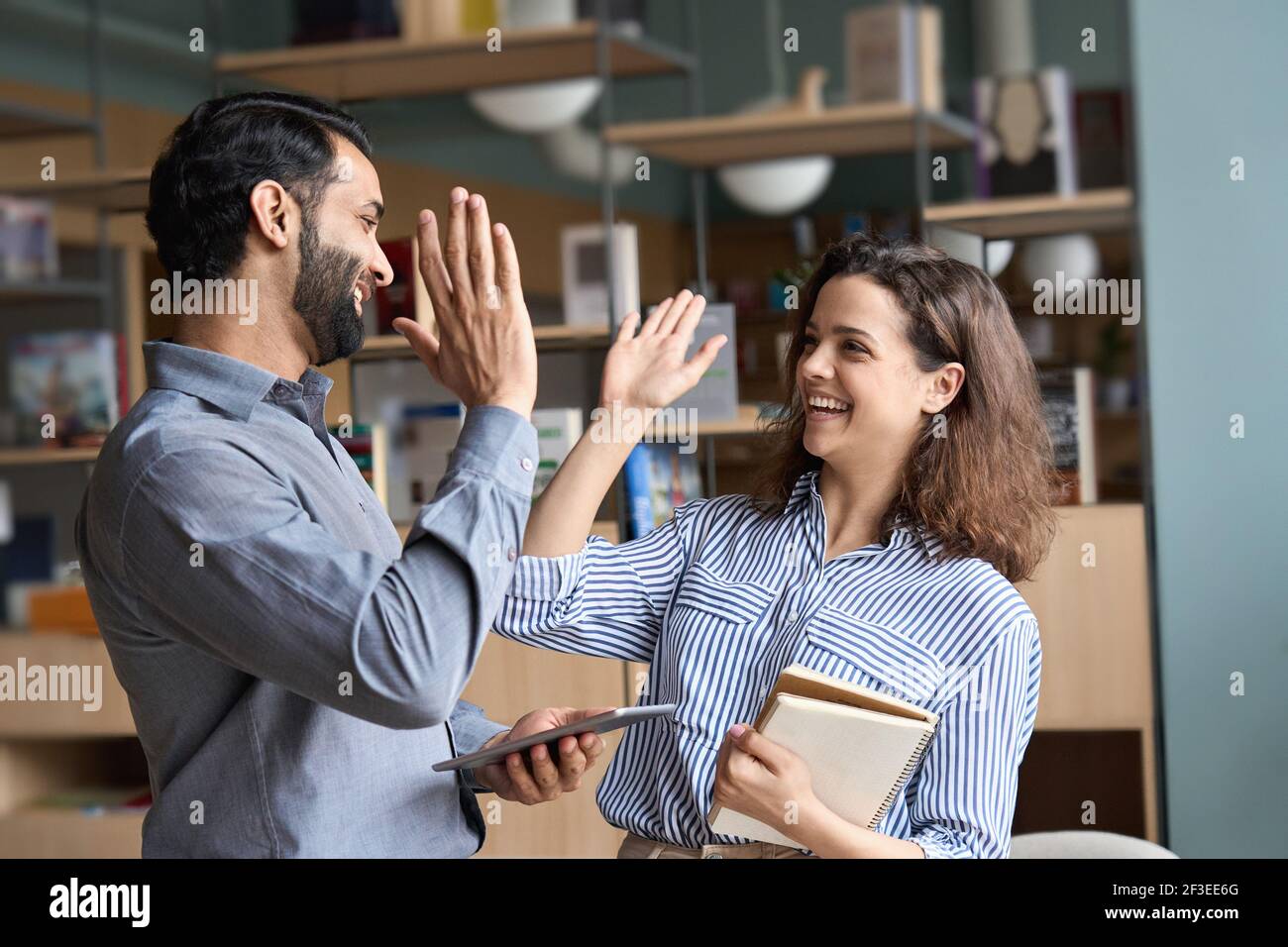 Indian office workers hi-res stock photography and images - Alamy