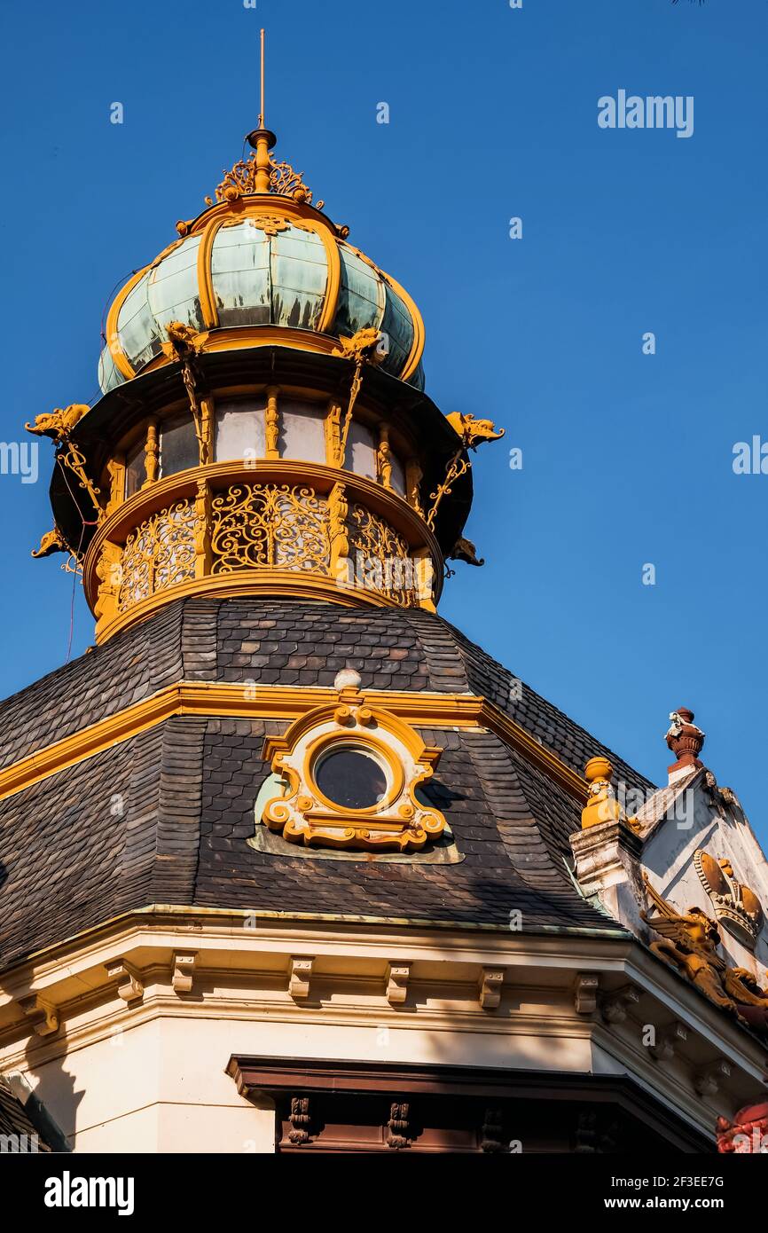 Onion dome spire hi-res stock photography and images - Alamy