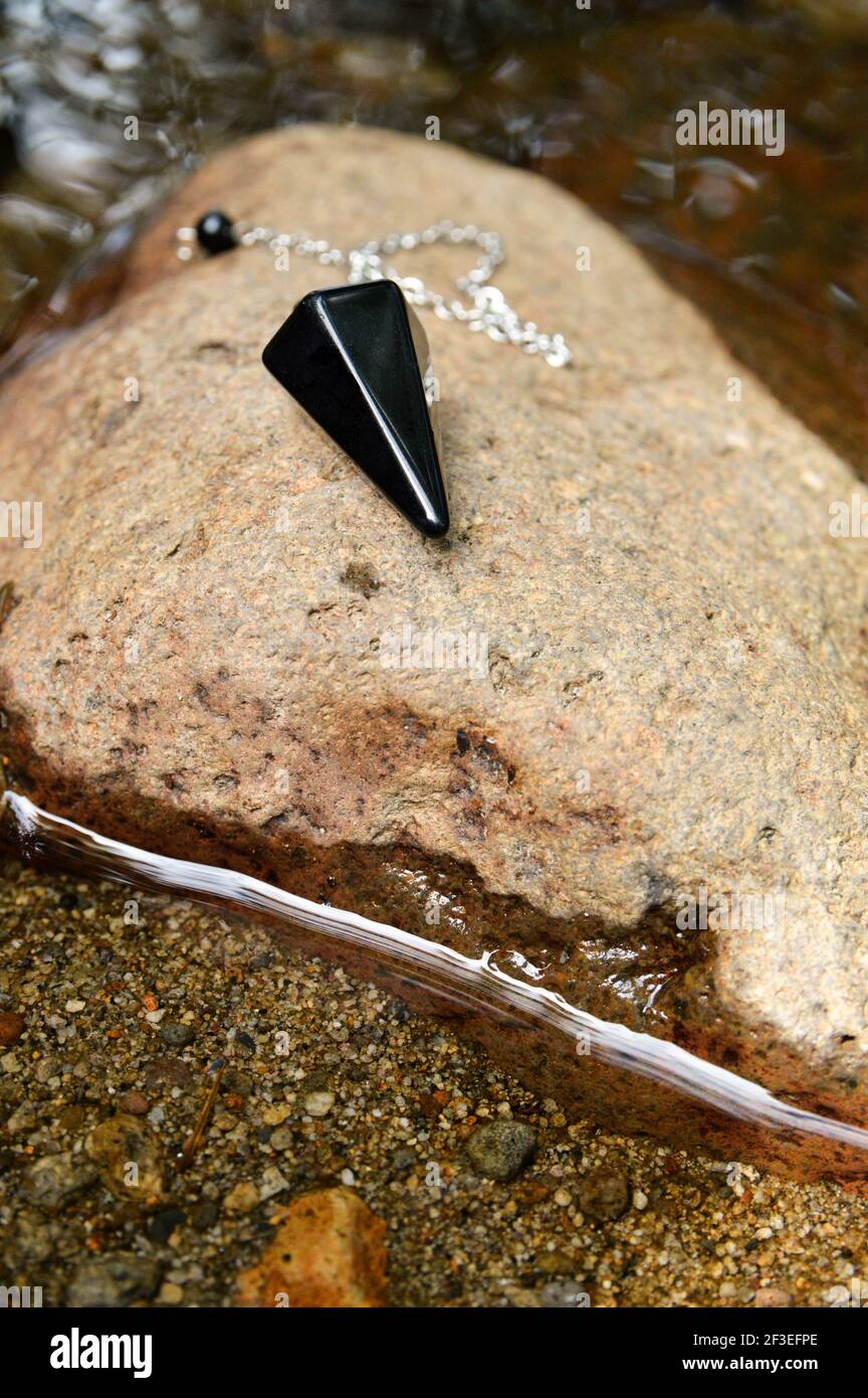 Hypnotist pendulum hi-res stock photography and images - Alamy