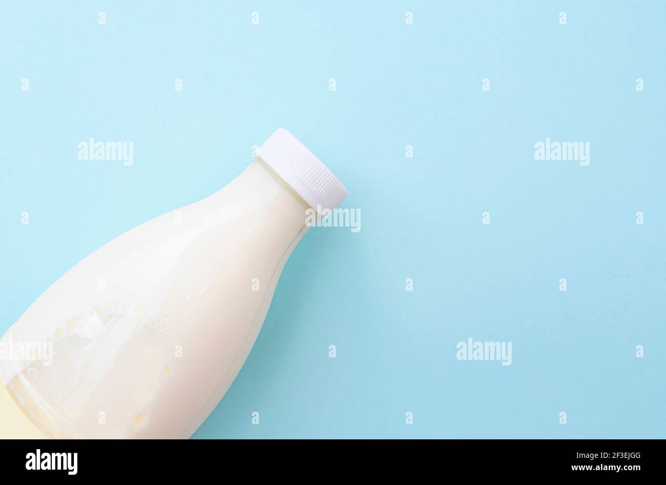 Mockup bottle hi-res stock photography and images - Alamy