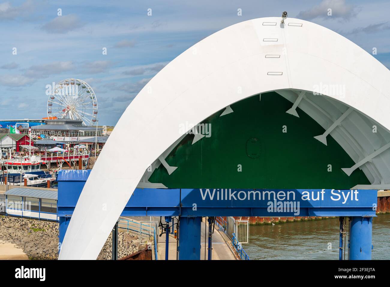 Welcome to Sylt, Sylt Express ferry in the port of List on the German ...