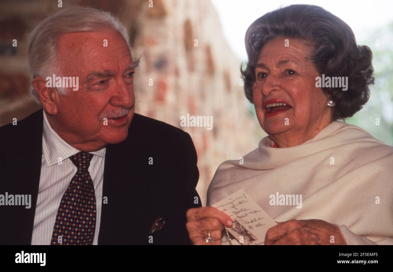 Retrospective on the life of former First Lady, Lady Bird Johnson ...
